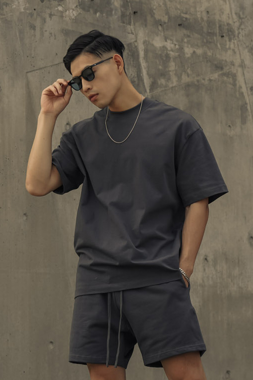 主打！305G親膚素T(版偏大) | DAIKER